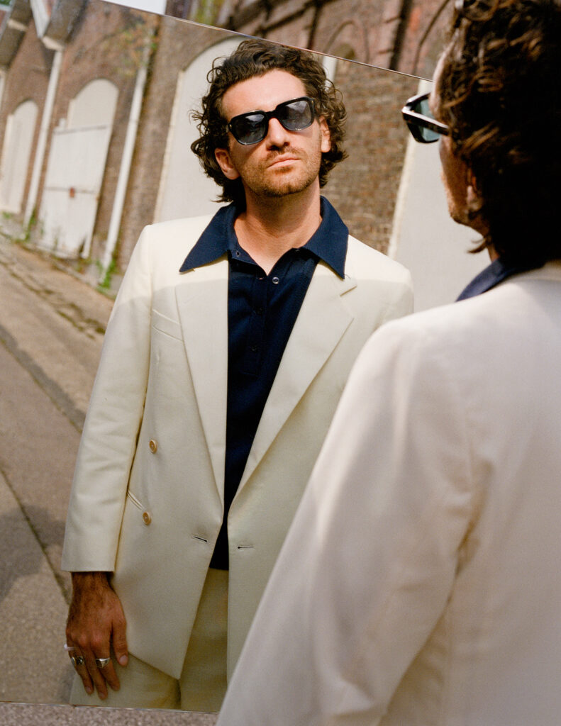 Qui est Neil Baselo, le grand mélancolique de la pop anglophone ...